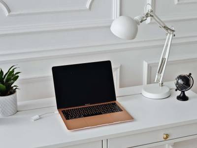 Where To Place Your Desk Lamp - The Ultimate Guide - Looney Lumens